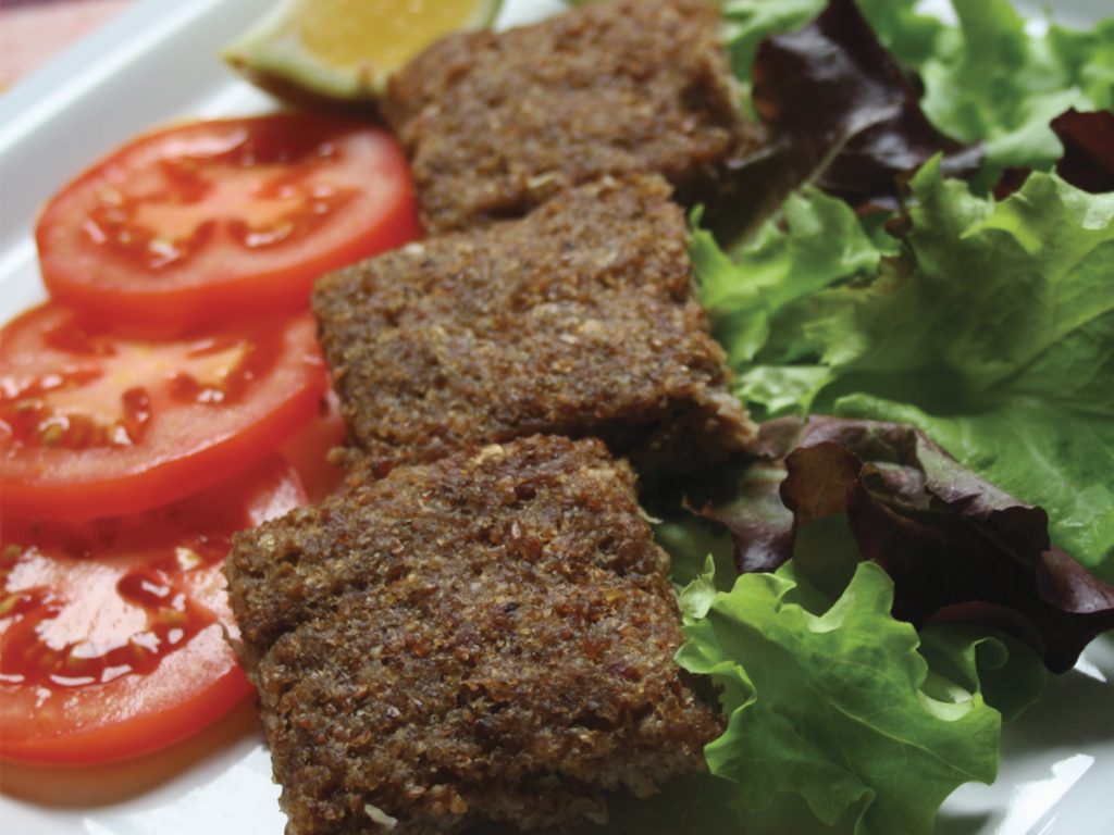 Quibe/kibe de bandeja (Carne con bulgur) - Sabor Brasil